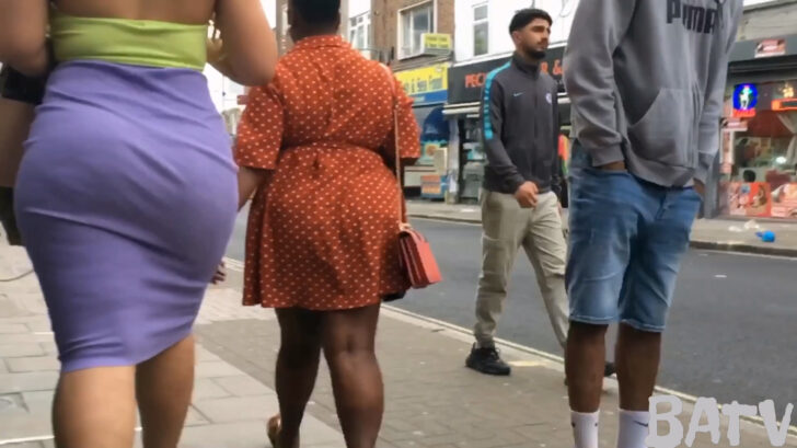 Blonde Light Skin Girl With A Crazy Donk & VTL - Candid Best Premium