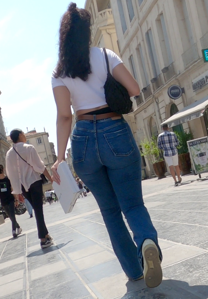 Tight Jeans Brunette Candid Best Premium