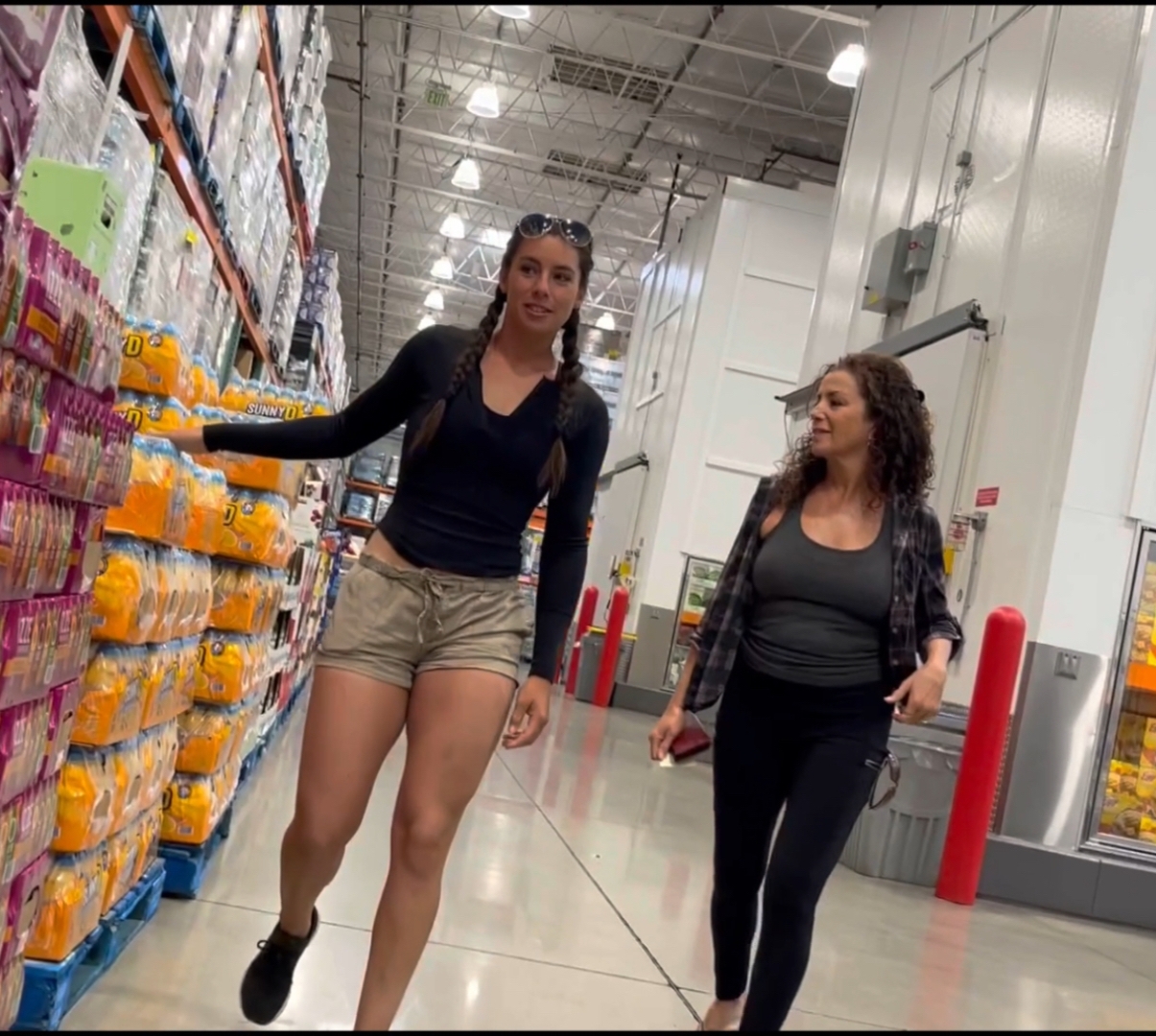 Long leg cutie def got it from momma - Candid Best Premium