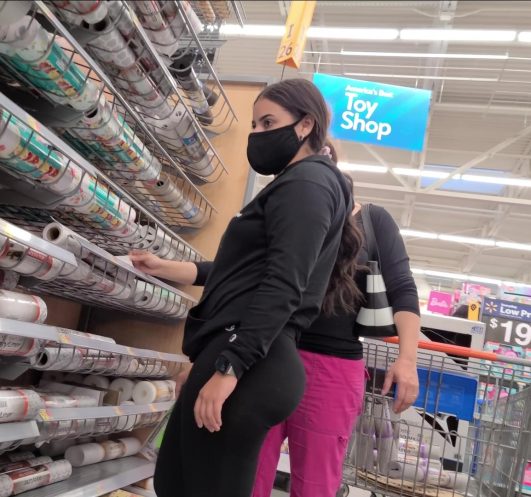 Candid Lateena with a round bubble butt in leggings shopping with mom ...